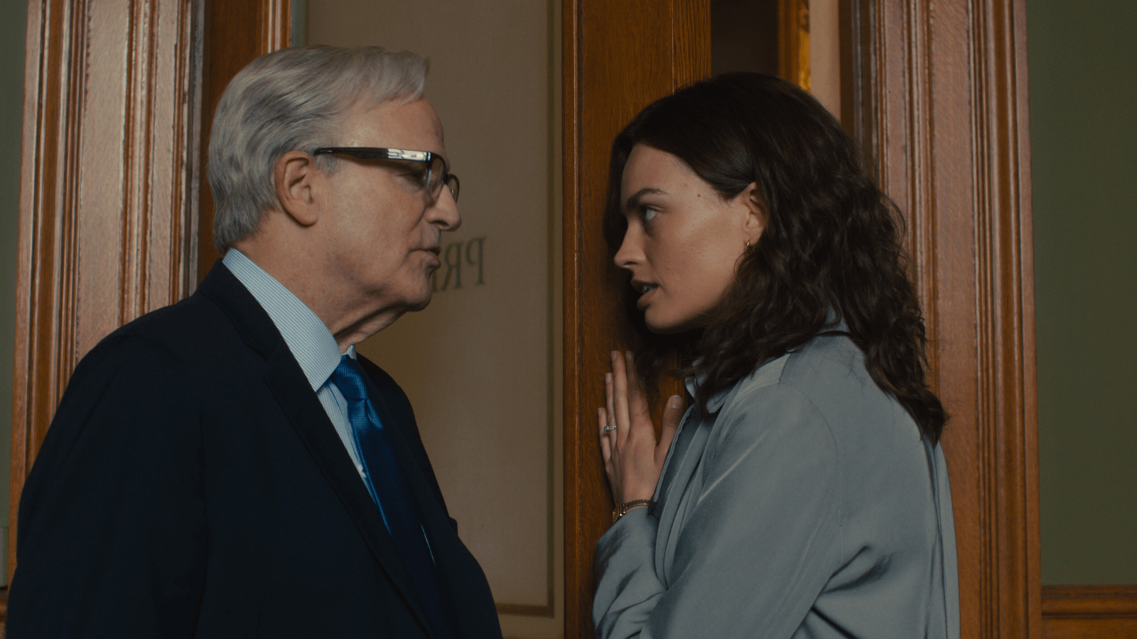 Ella McCay (2025) | Movie Review | Deep Focus Review